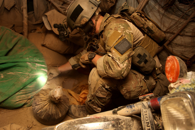 Afghan police discover 16 kg of opium, arrest suspect in Badakhshan ...